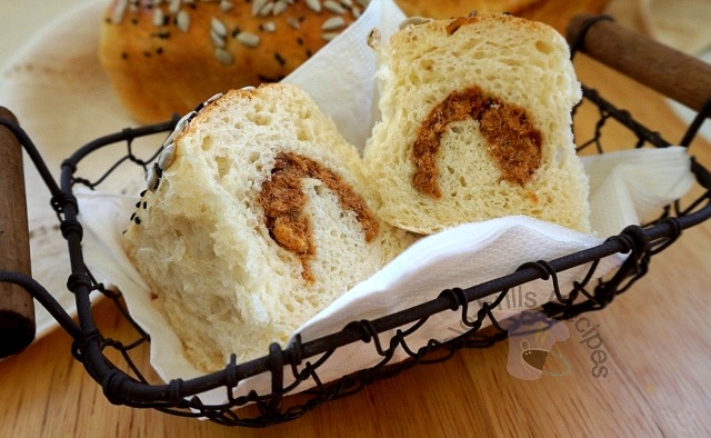 Chicken Floss Rolls (Tangzhong method)