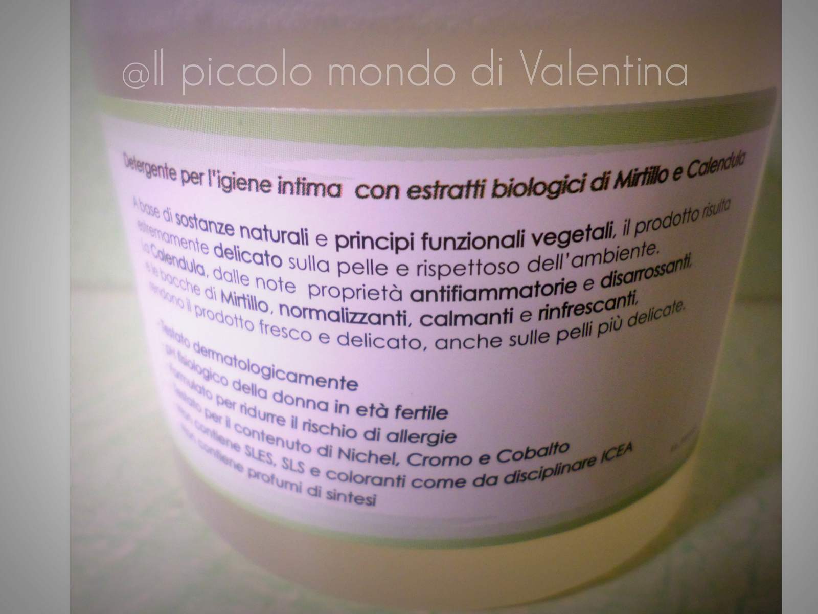 Il piccolo mondo di Valentina.: FINALMENTE UN BUON DETERGENTE INTIMO!