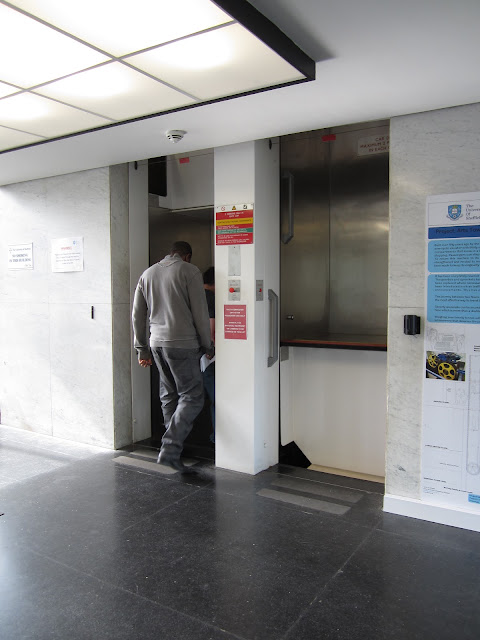 Snap de Jour: PATERNOSTER LIFT