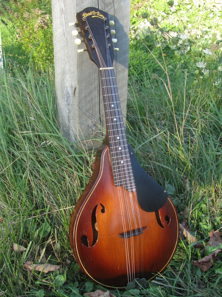 c.1935 Strad-O-Lin Mandolin