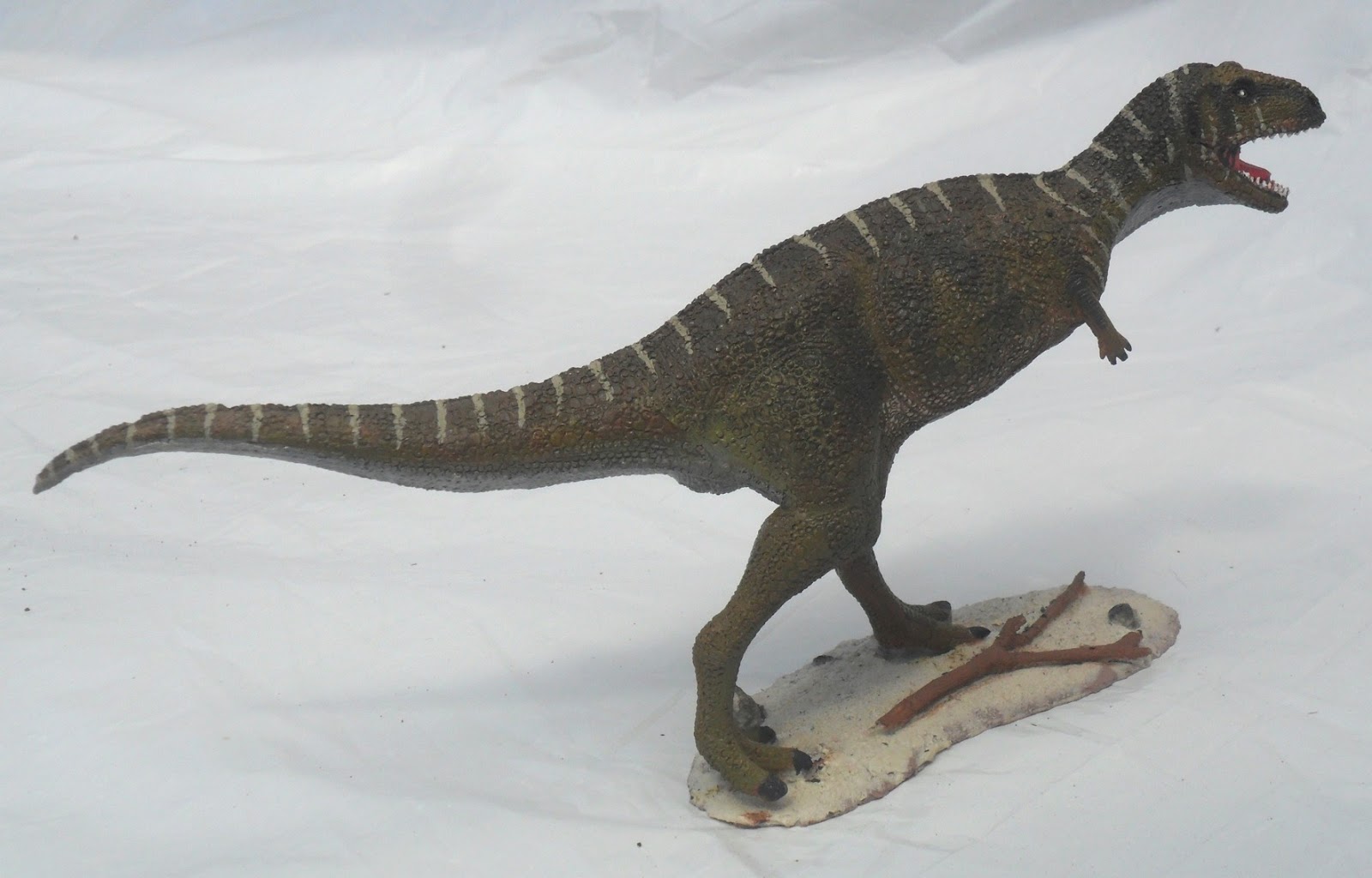 IluzerArt"s - Dinossauros em Resina: Aucasaurus garridoi