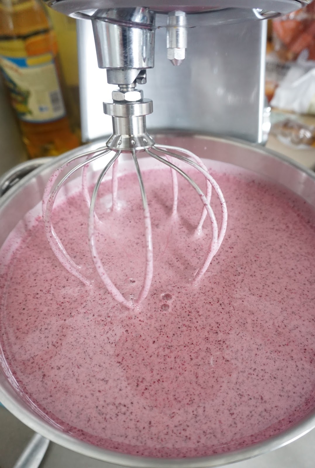 Kello neljän aamukahvi: Vaahdotettu ruis-marjapuuro