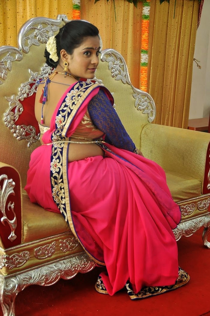 Sujibala Hot ImagesAt Baanu Movie Shooting Spot - IMAGES