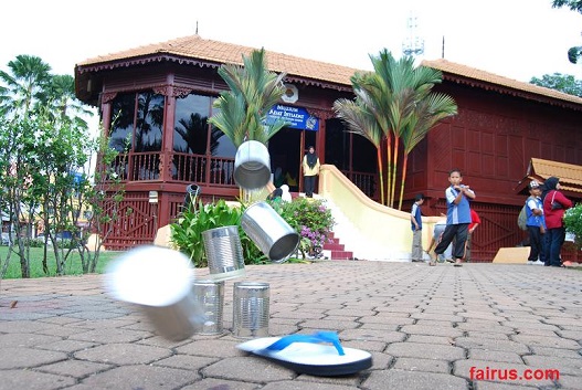 fairusmamat.com: PERMAINAN BALING TIN