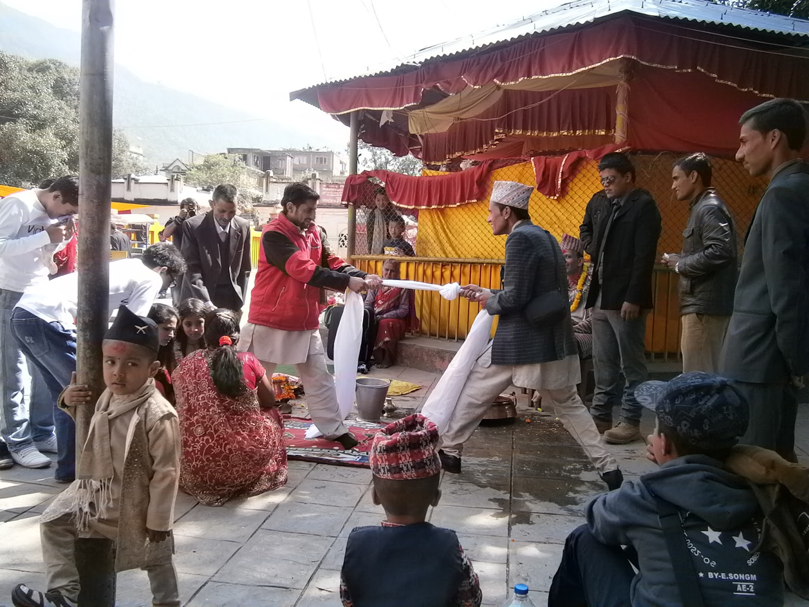 Voyage au Népal...Vojaĝo en Nepalo. : Un mariage hindou ... Hindua ...