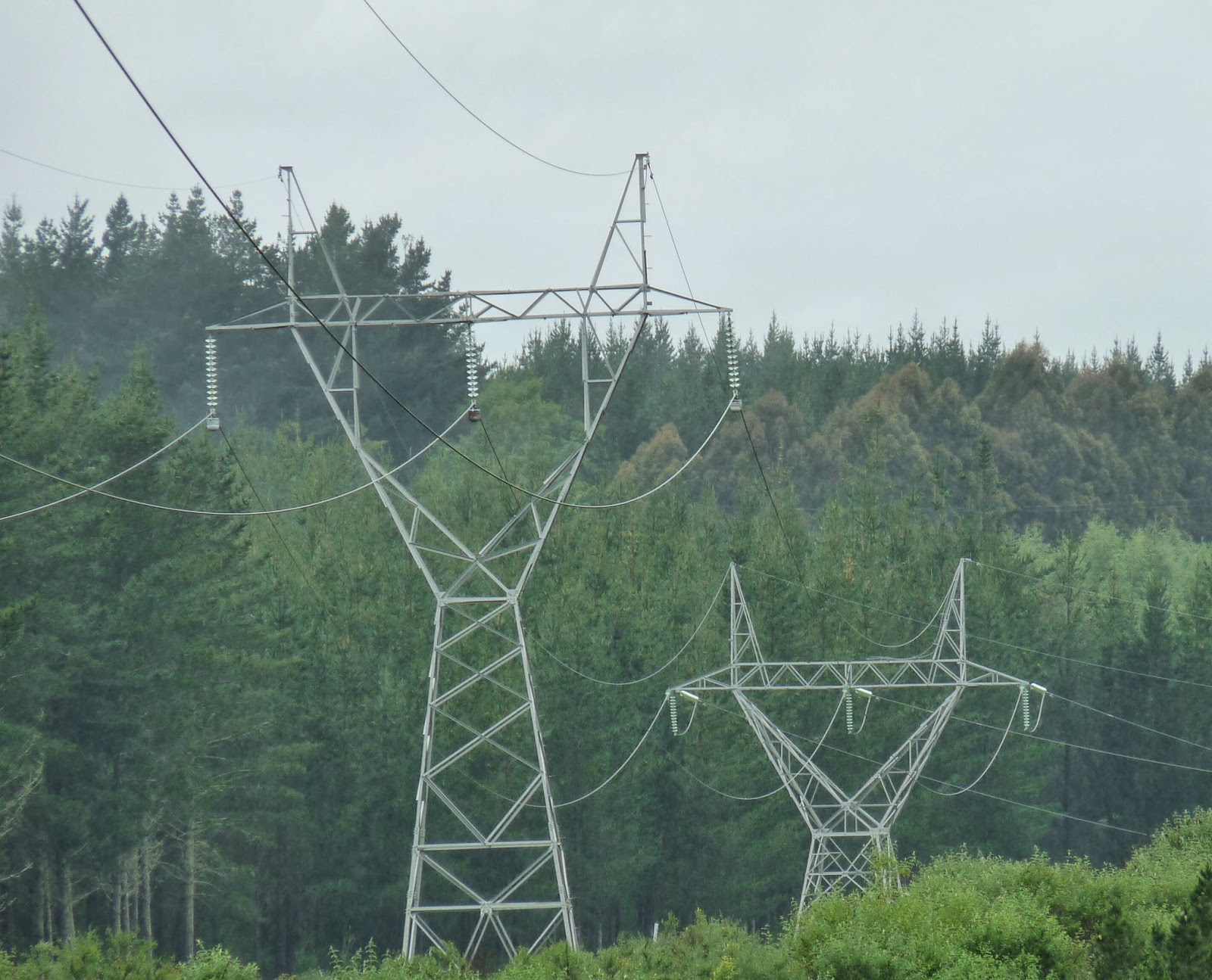 Our Pieces of World: T&D - Pylones