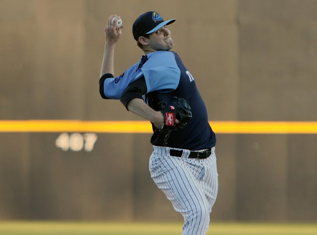 Bleeding Yankee Blue: REMEMBER MARK MONTGOMERY? THIS ISN'T HIM