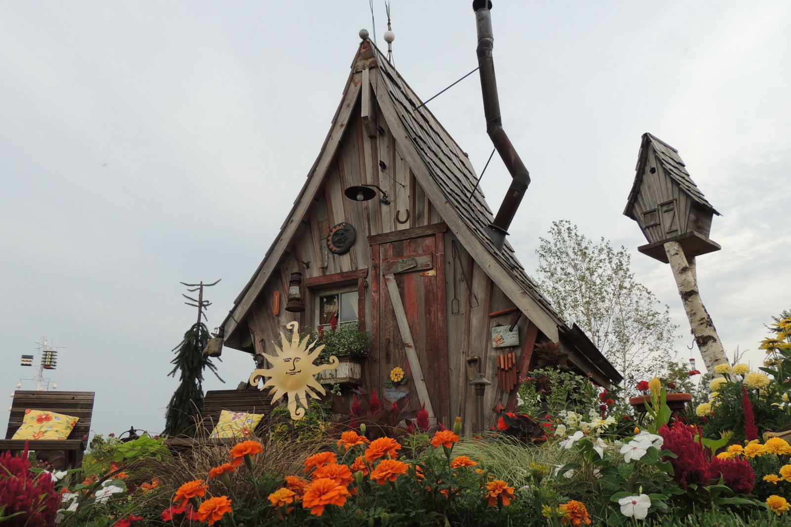 These Enchanting Tiny Cottages Look Straight Out of a Storybook
