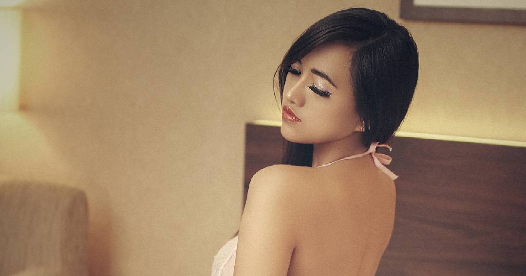 Gambar Binal Model - Foto Bugil Rhina Queenzee - Kumpulan Gambar Bokep - Koleksi Video Bokep