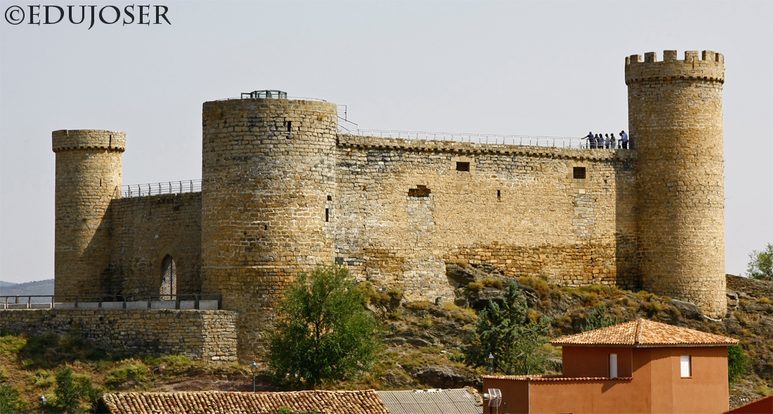 EDUJOSER: CASTILLO DE CORNAGO (La Rioja)