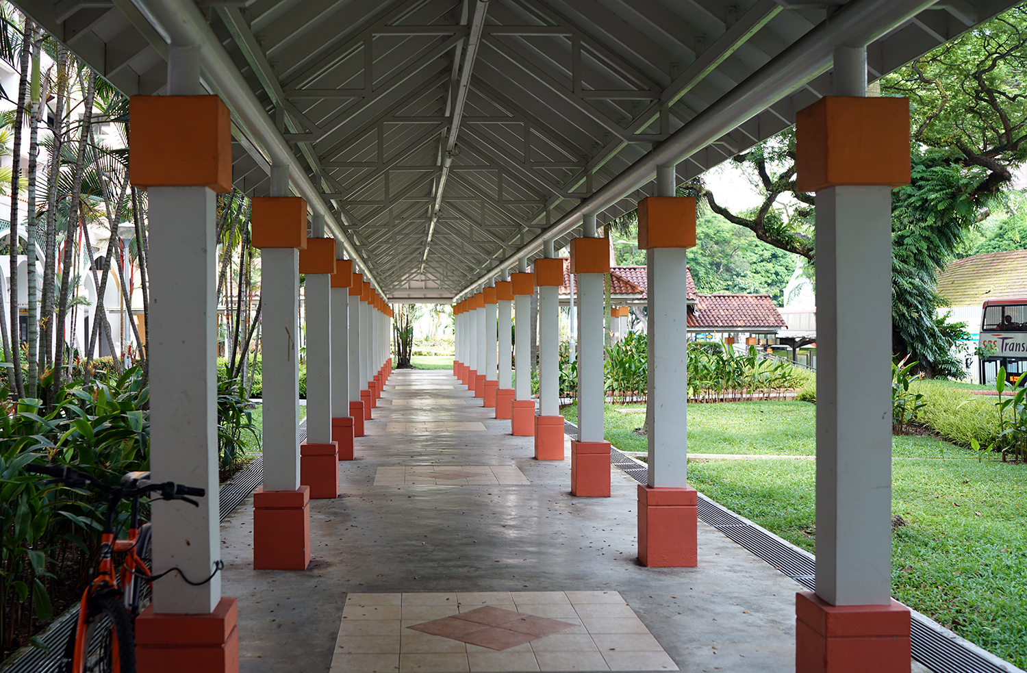 Concrete posts supporting the roof of a pathway free picture for ...