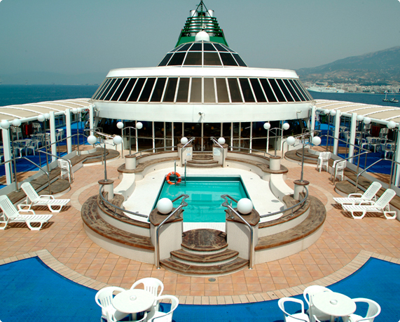 ferries-booking: Traveling by Minoan Lines and discovering the Aegean sea