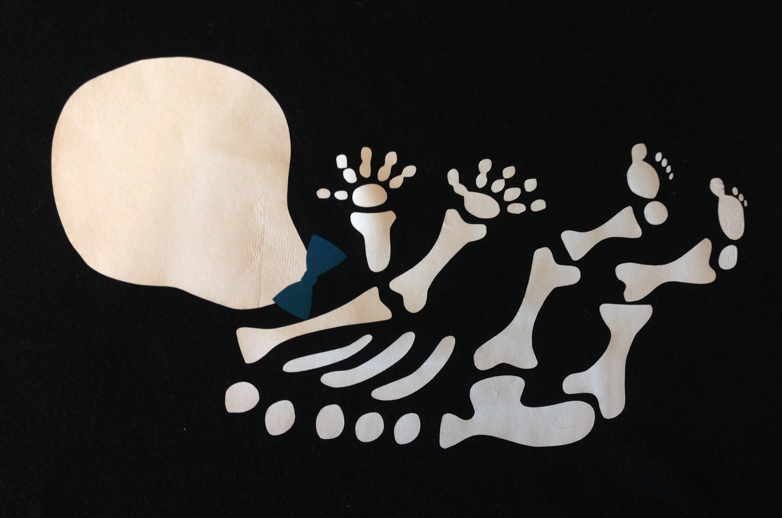 Keeping My Cents ¢¢¢: Halloween Skeleton and Baby Maternity Shirt Tutorial