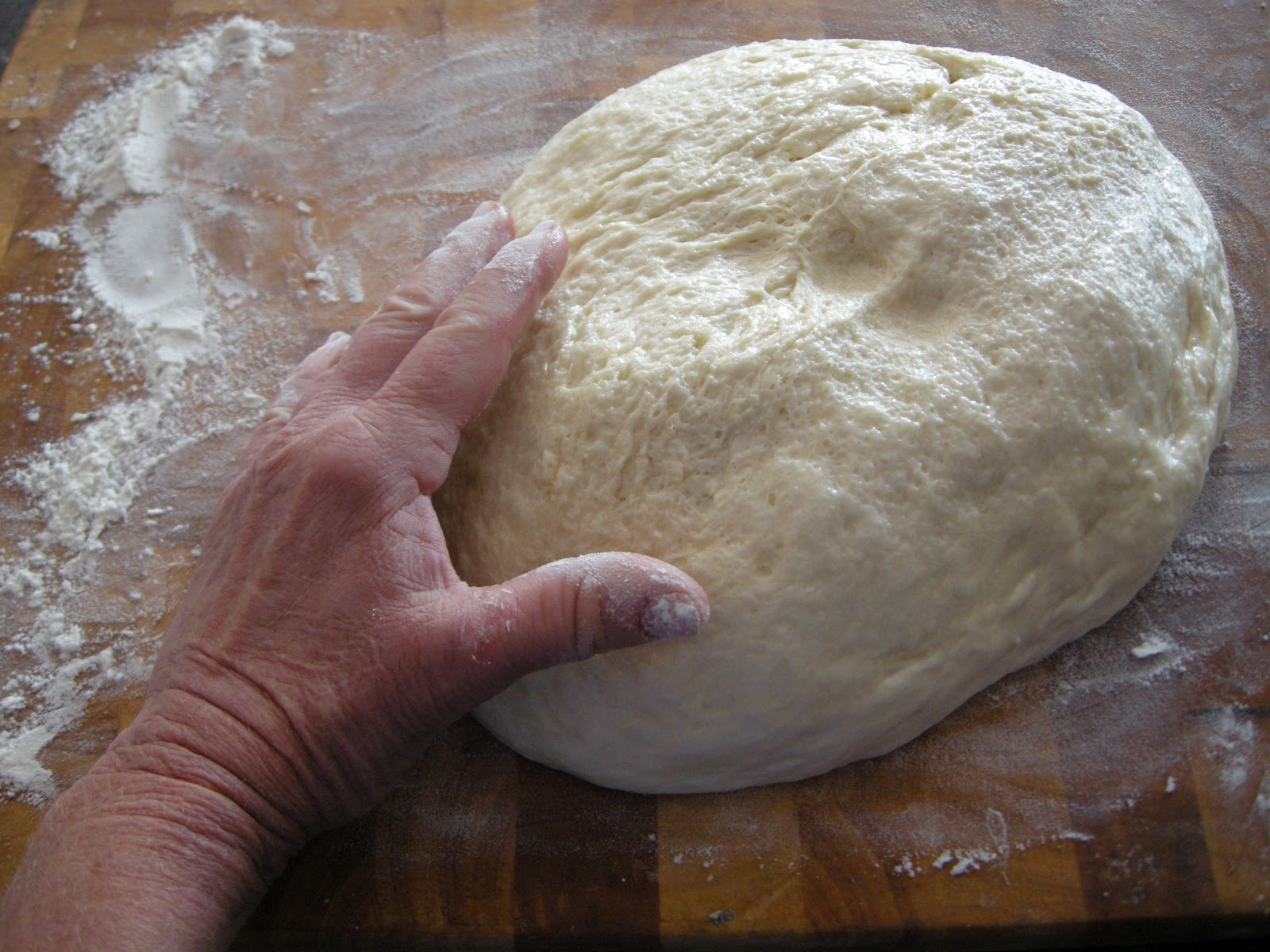 Kitchens Are Monkey Business: Rosie Makes Filone. It's Bread.