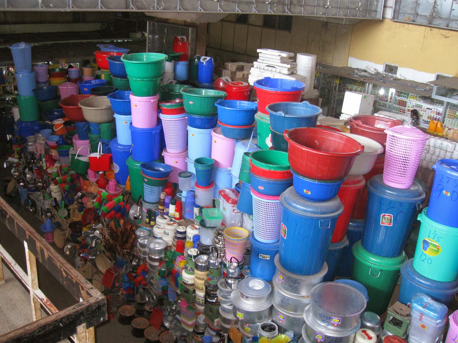 Kariakoo Market Corporation: JIPATIE VYOMBO VYA NYUMBANI