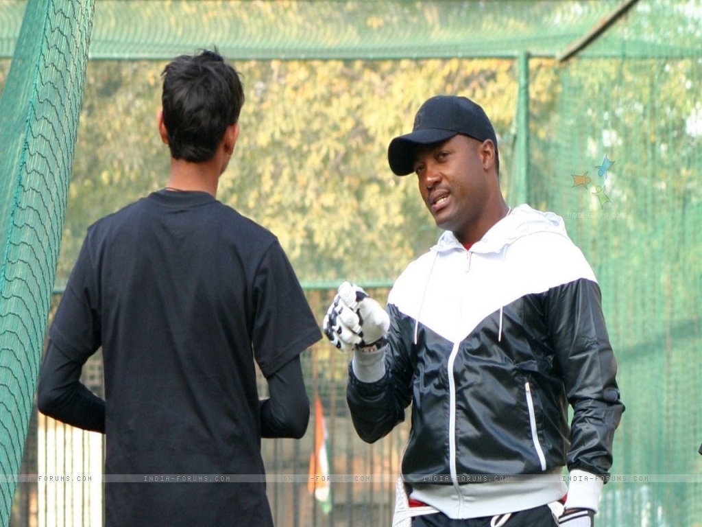 Brian Lara Wallpapers | Wallpapers Pictures Lovers