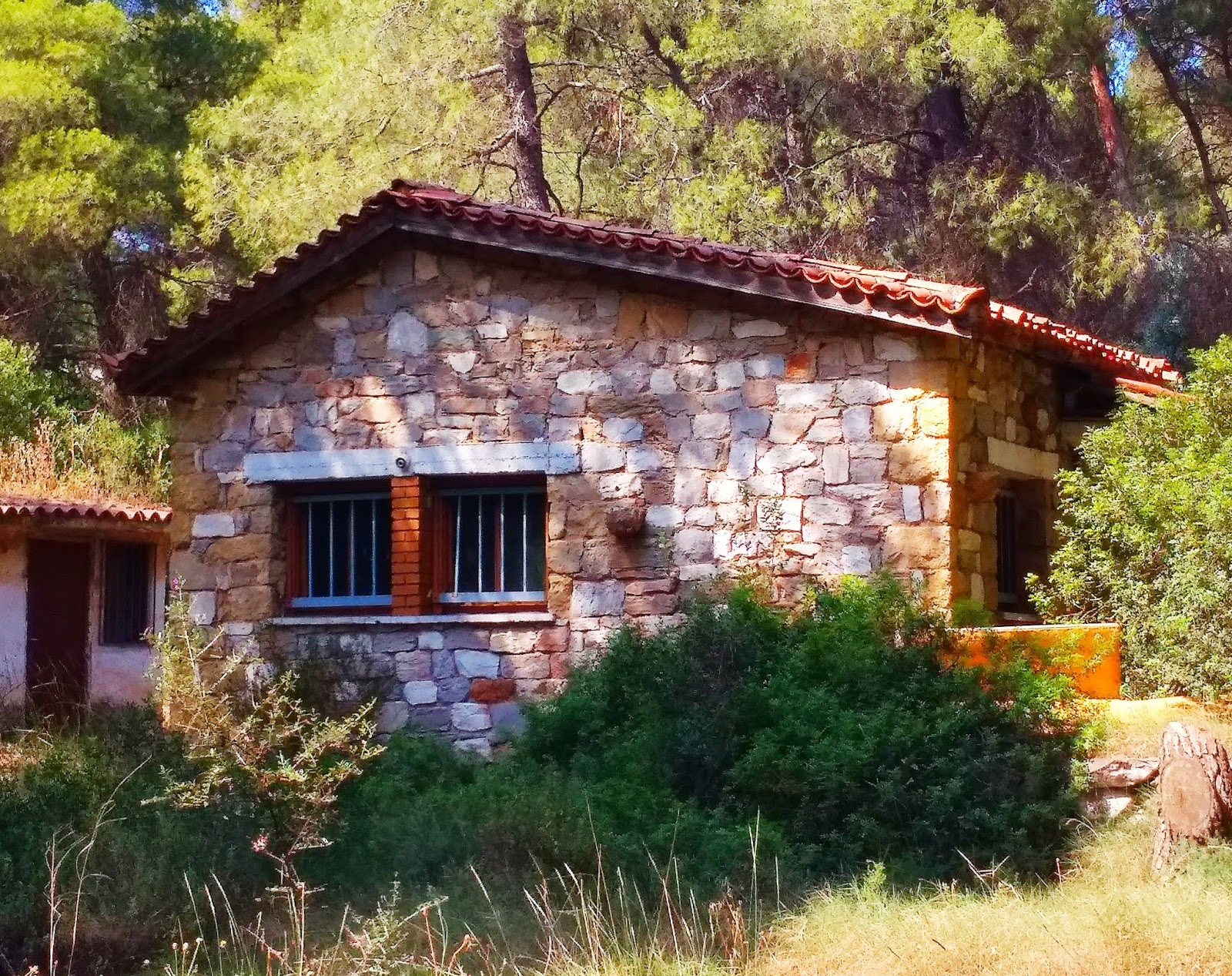 Παλαιά - εγκαταλελειμμένα σπίτια. Μια άλλη εποχή...