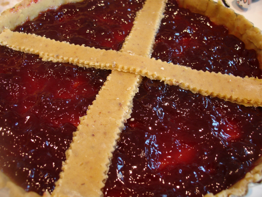 Mystery Lovers' Kitchen: Linzer Torte