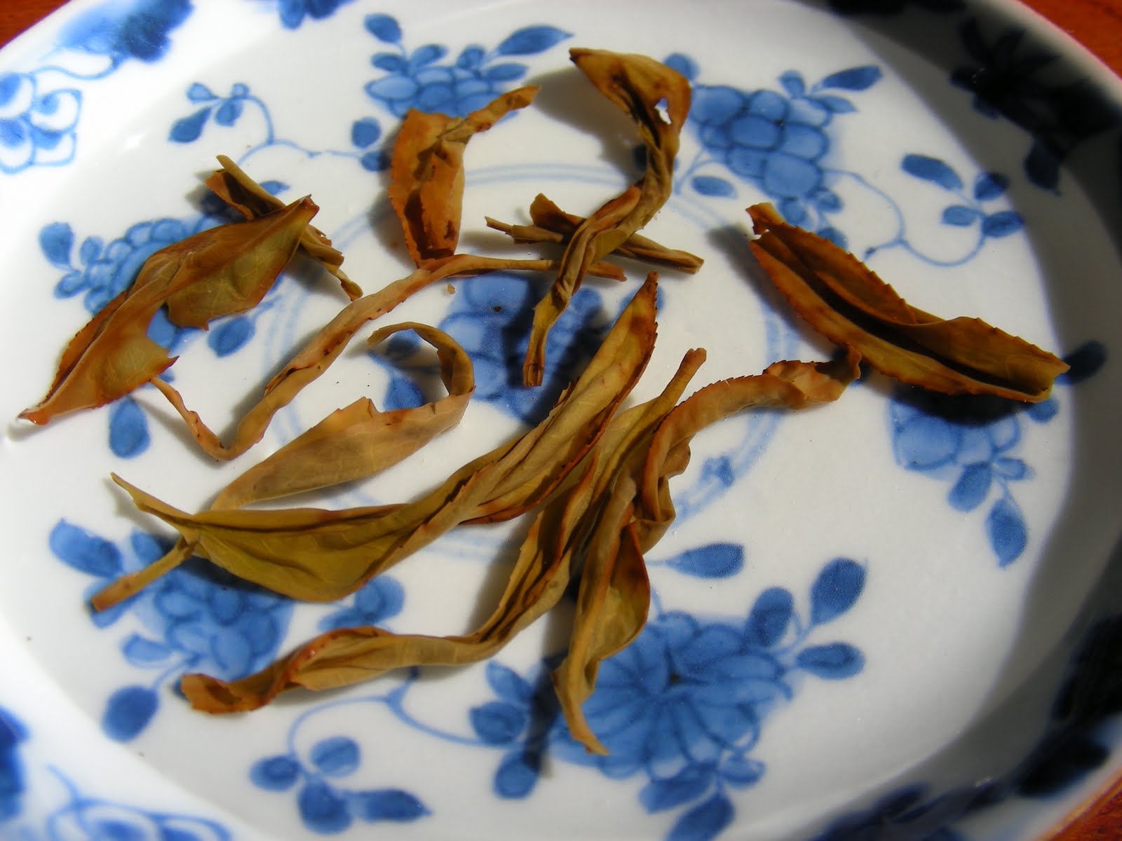 Tea Obsession: Gong Mi Lan - Tribute Honey Orchid 2011