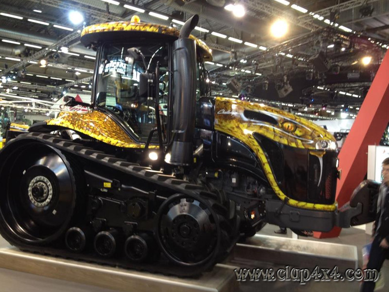 Tractors - Farm Machinery: Challenger MT 865C - MT 765D Viper