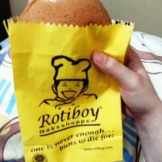 Ada Apa Dengan Rotiboy?