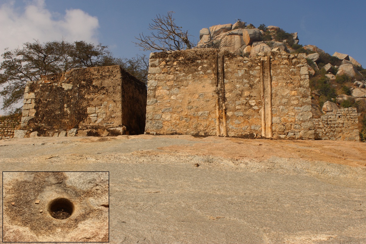 Journeys across Karnataka: Fort Nidgal - part 2