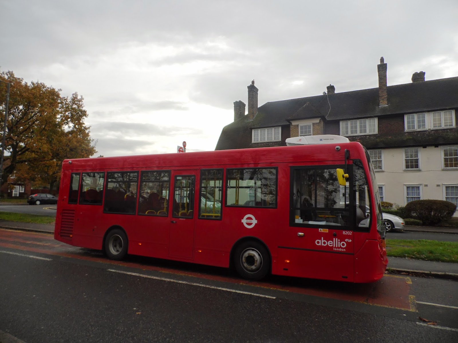 Tom London & Surrey Bus Blog: Route S4 Observations
