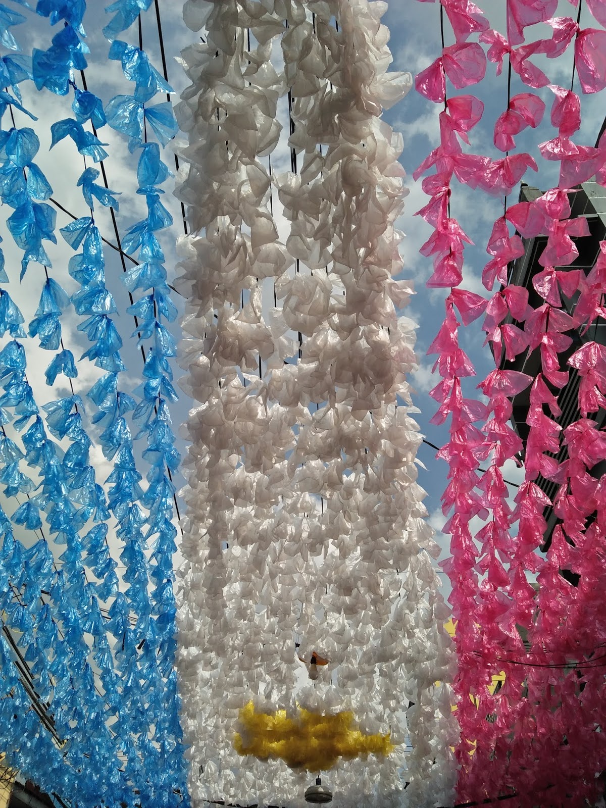 Tondo’s Plastic Banderitas Not In Step with Moves to Clean Up Manila ...