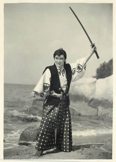 KIRIMARU KIRIGAKURE [霧丸霧がくれ]