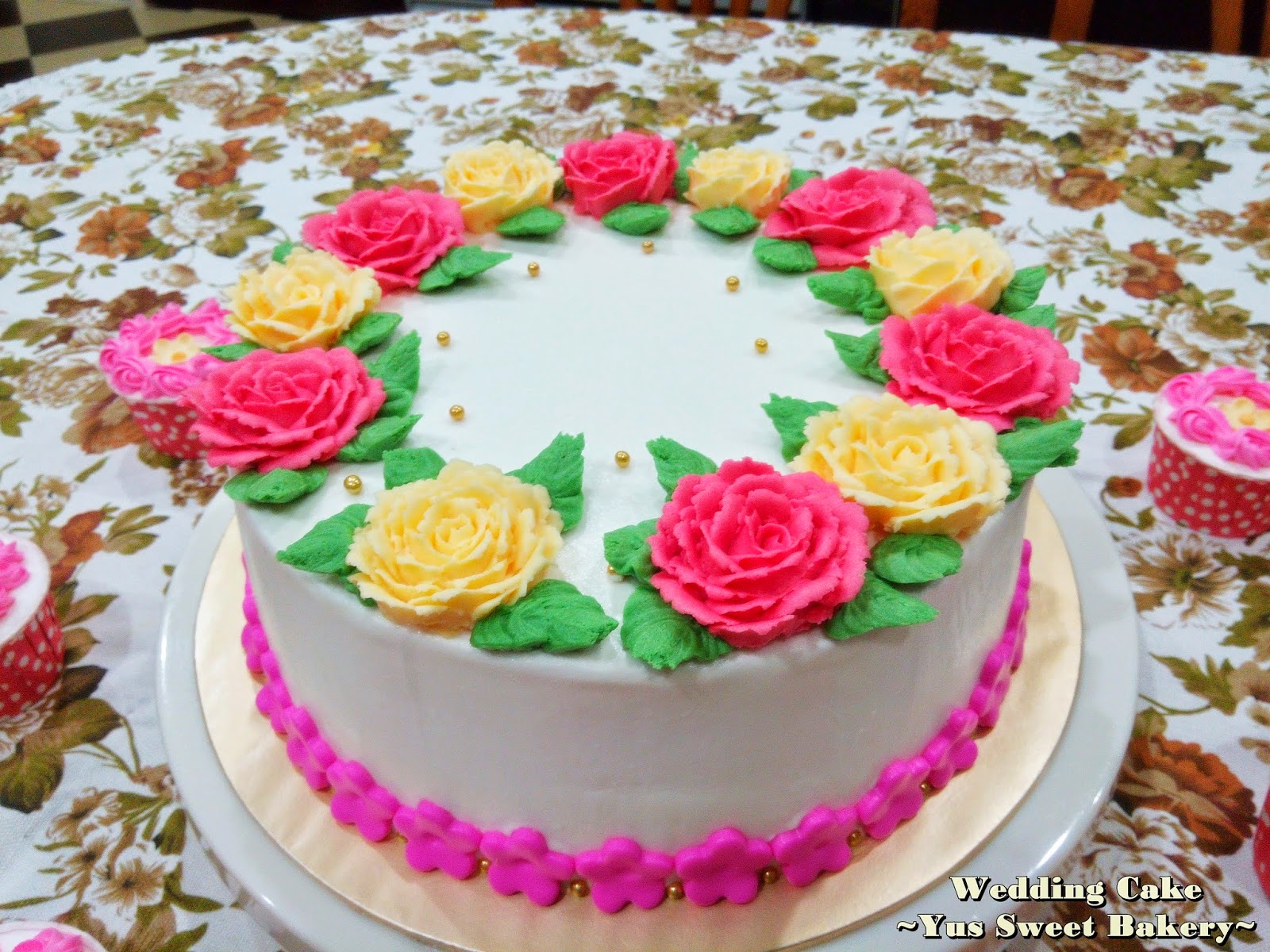 Yus Sweet Bakery: Kek Pengantin 2 Tingkat, Tema Pink / Cream