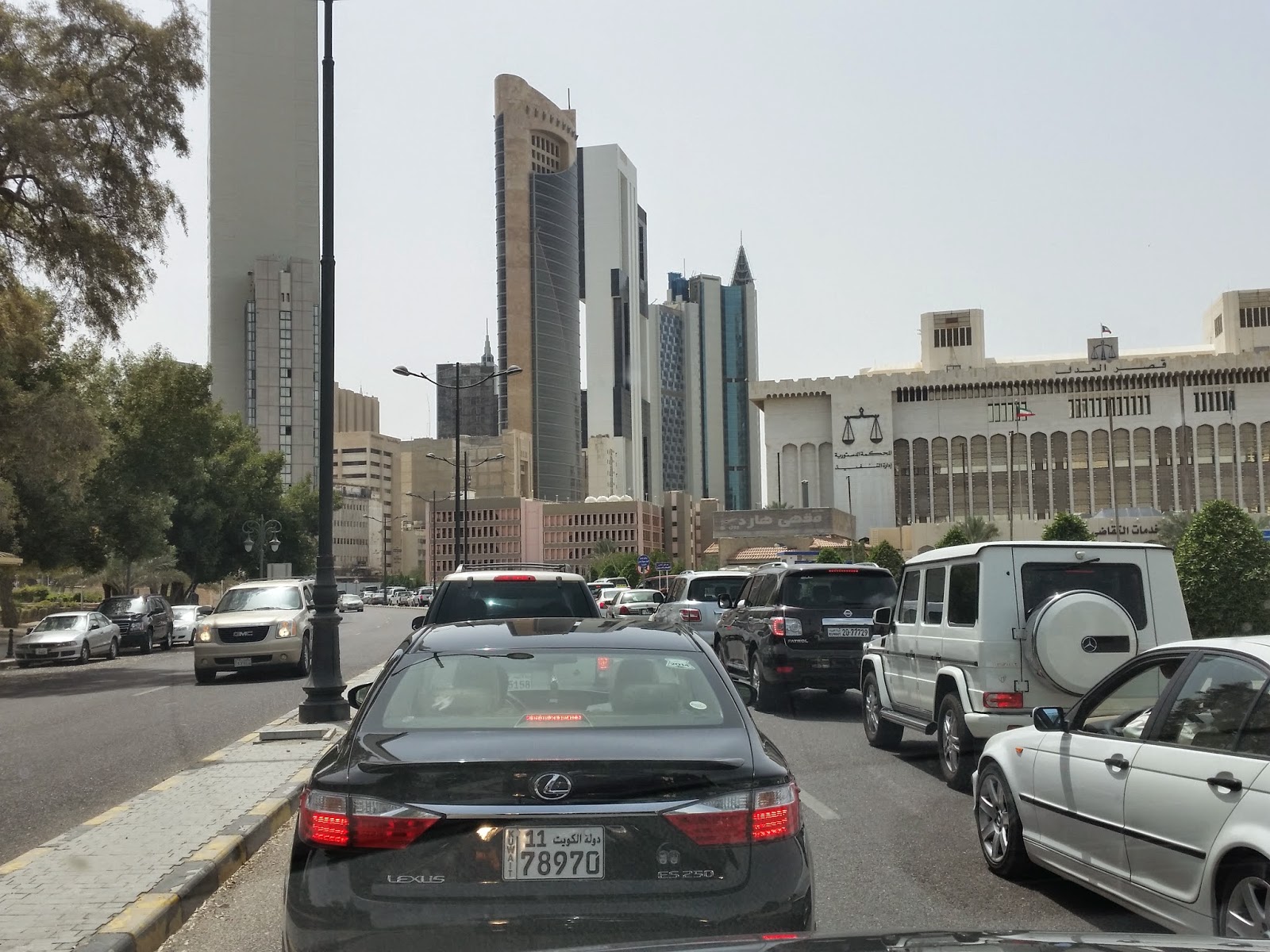 Life in Kuwait Blog: Traffic in Ku'wait'