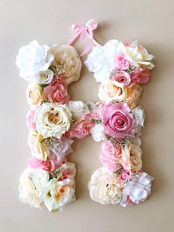 Como hacer letras florales para decorar una fiesta