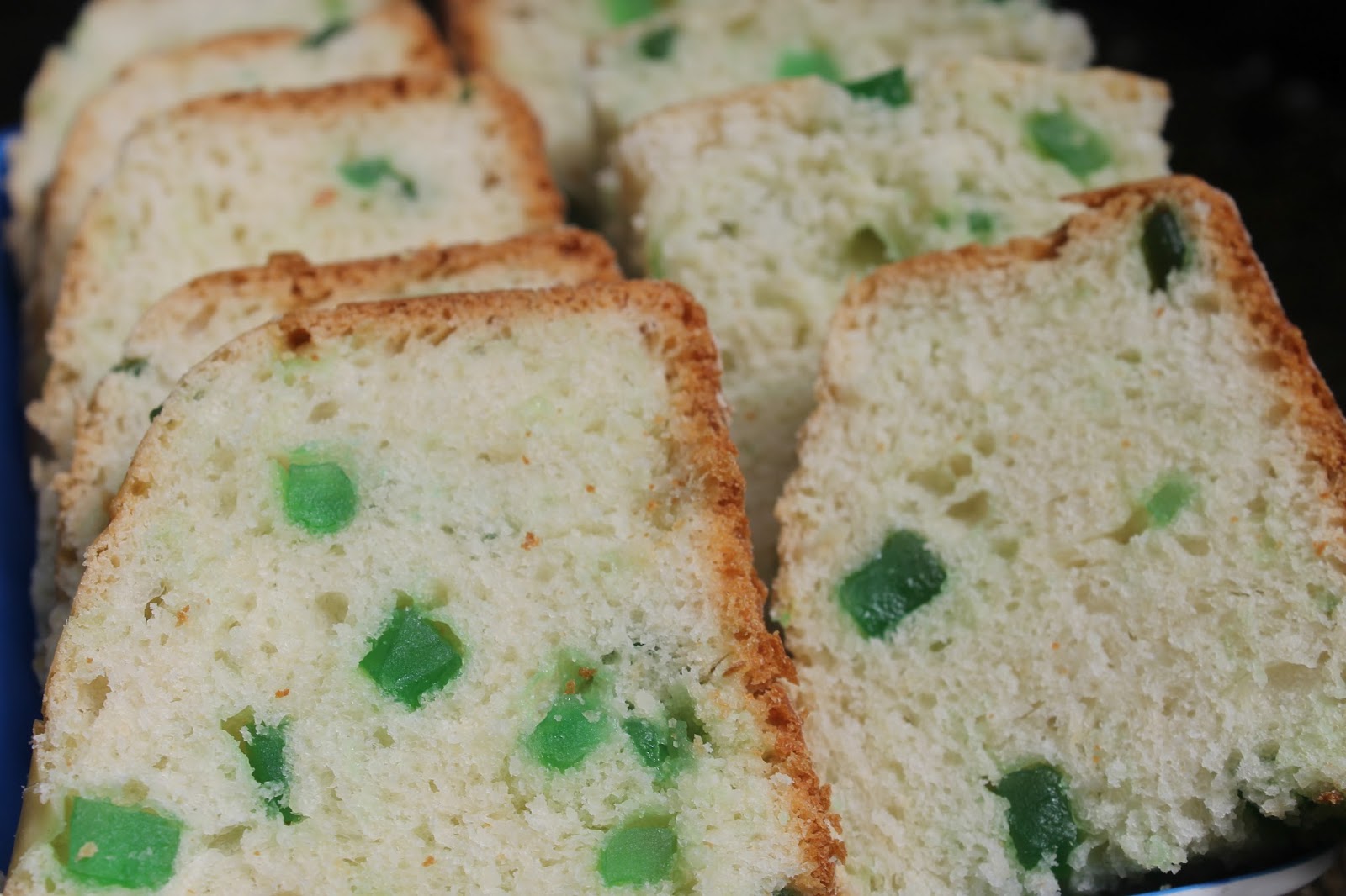 Femi's Kitchen: TUTTI FRUITY BREAD