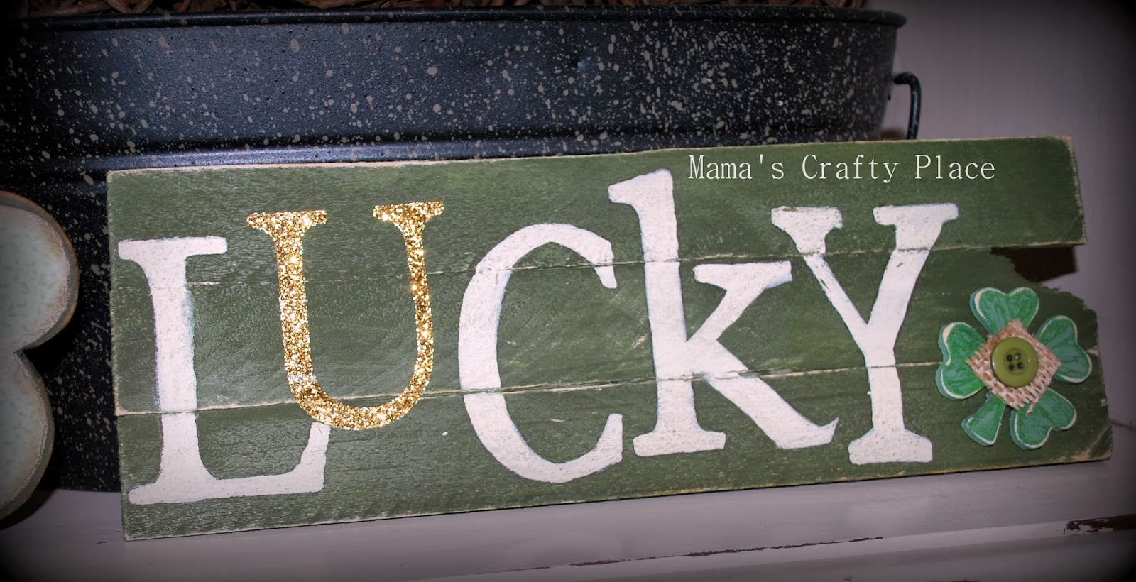 Mama's Crafts: Mini Pallet Lucky Sign