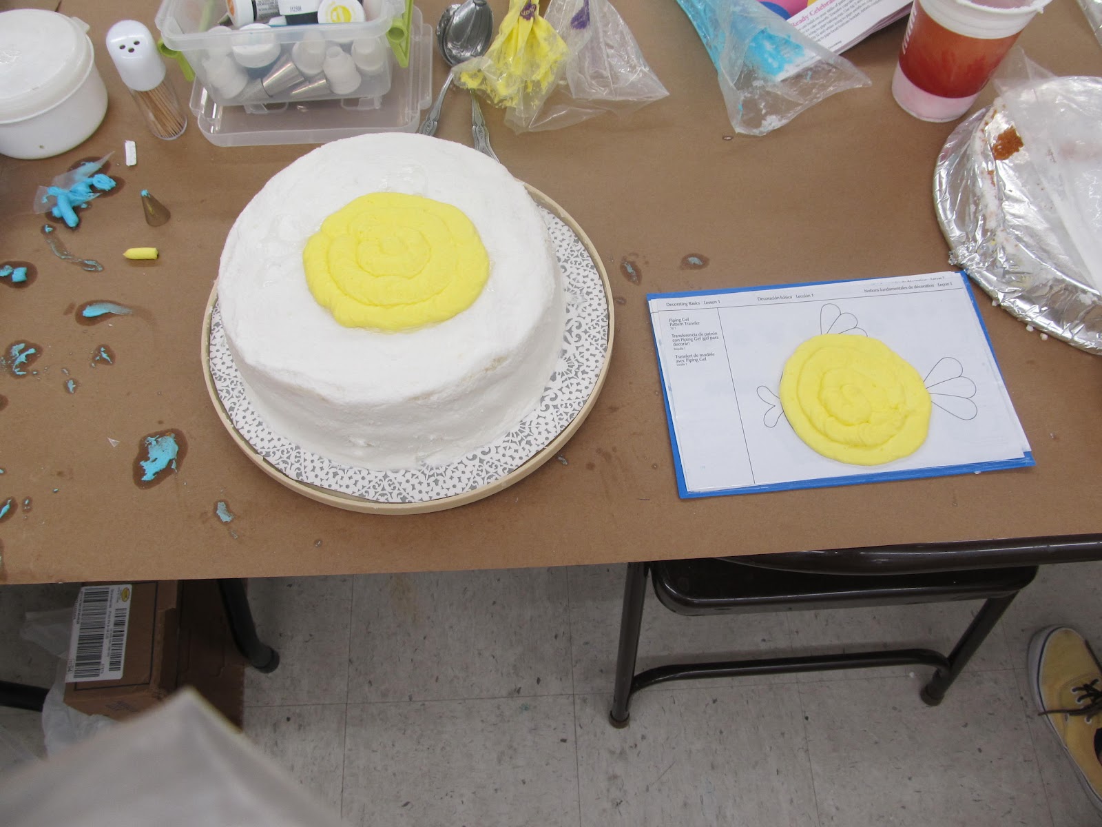Cake Crumb Girl: Course One: Wilton Cake Decorating Basics: Lesson Two