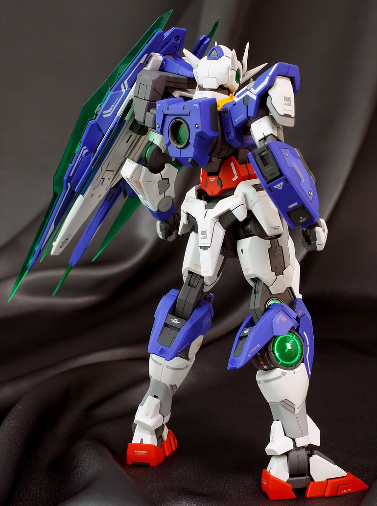 GUNDAM GUY: MG 1/100 00 Qan[T] - Customized Build