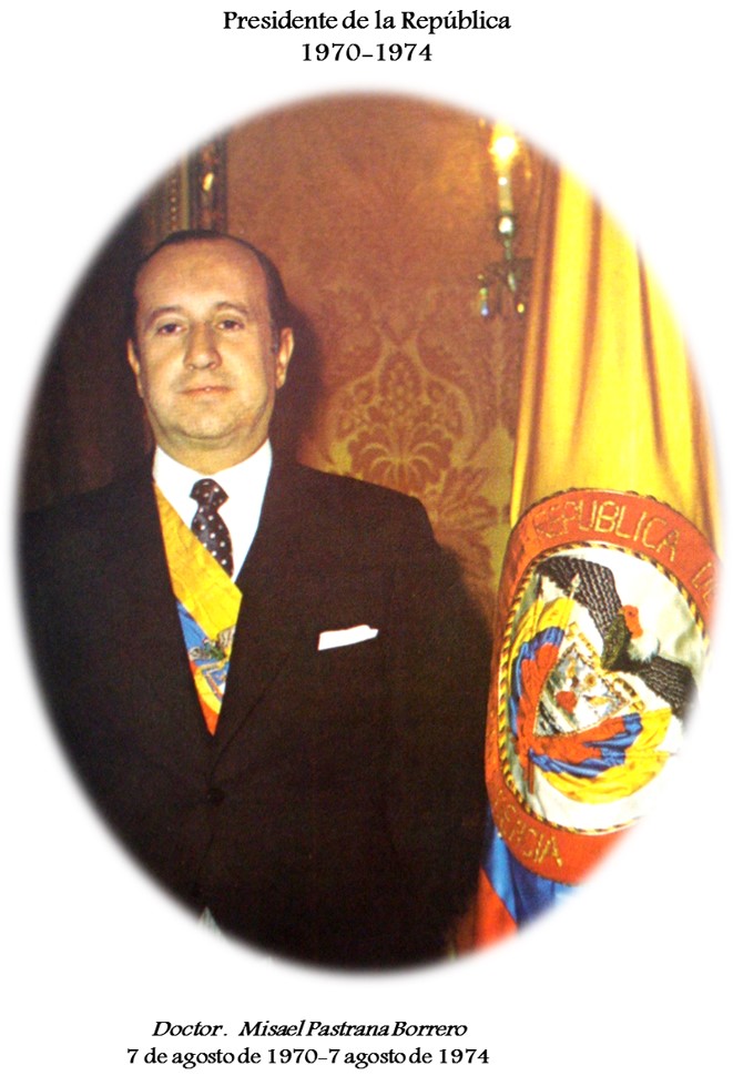 Momentos de historia de la Policía Nacional de Colombia : POLICÍA ...