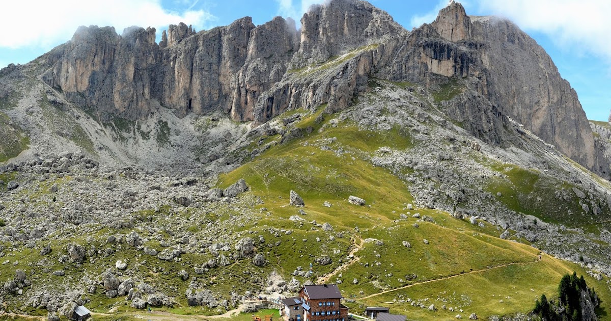 Rifugio Roda di Vael e aquila di Christomannos: escursione da passo ...