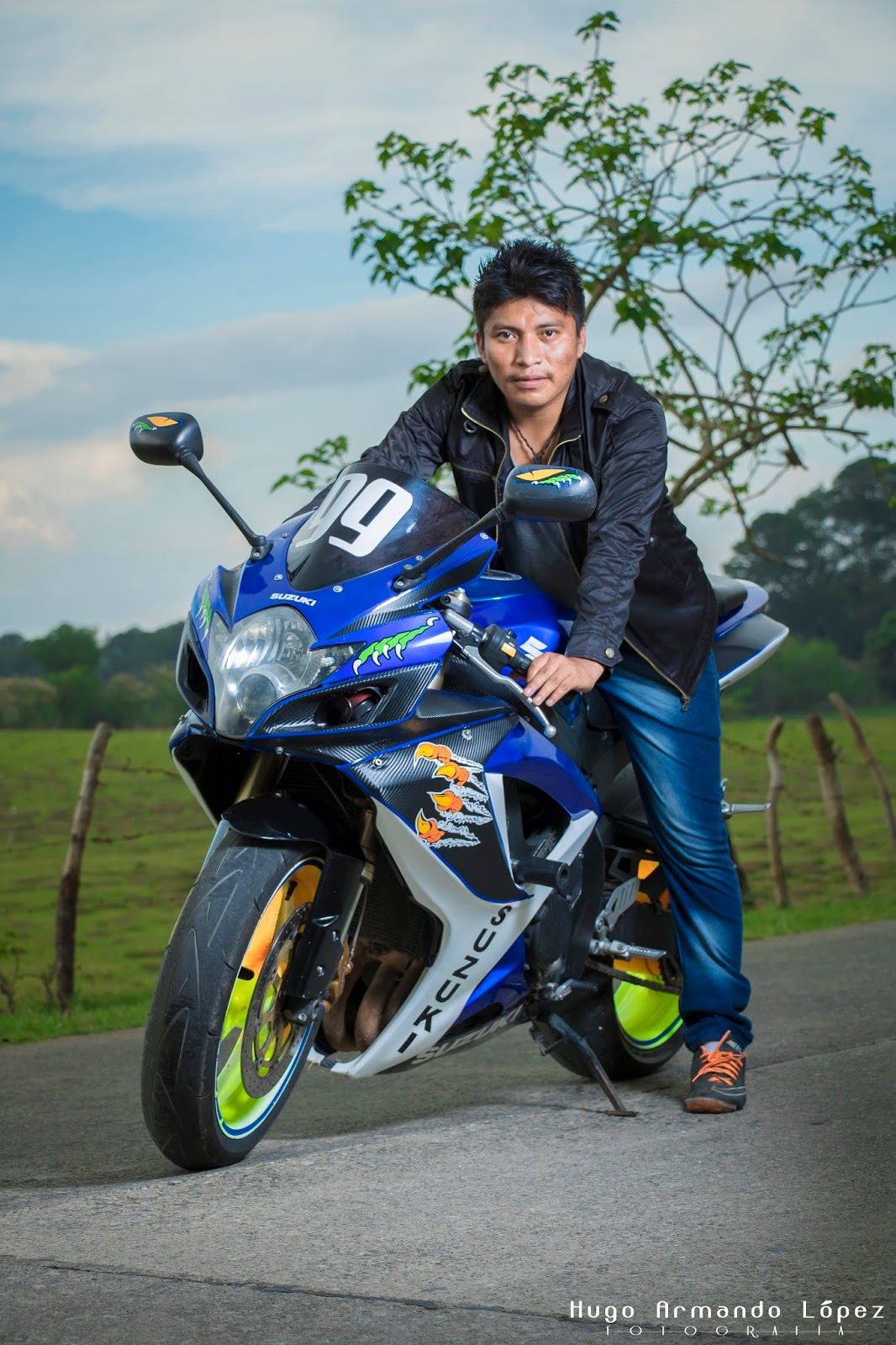 Hugo Armando López - Fotografía: Sesión de fotos con motos / Foto ...