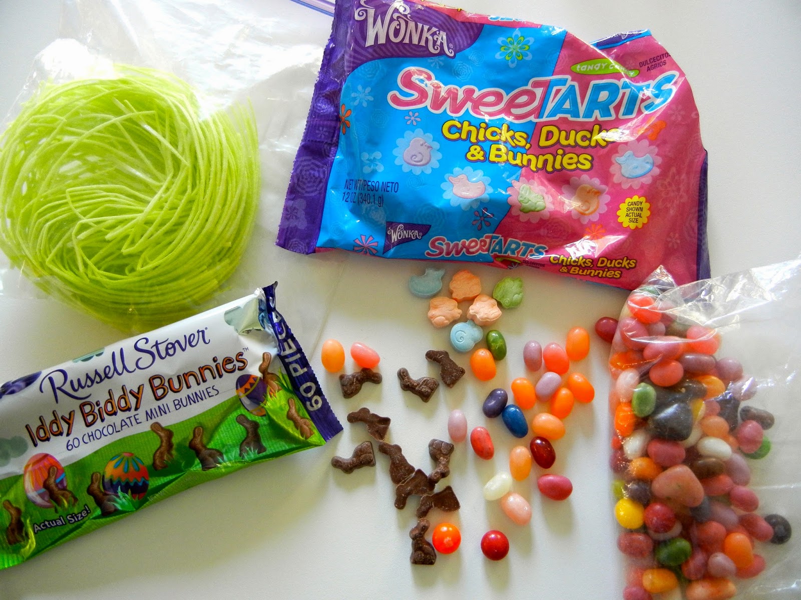 Sugar Swings! Serve Some: Mini Chocolate All Edible Easter Baskets