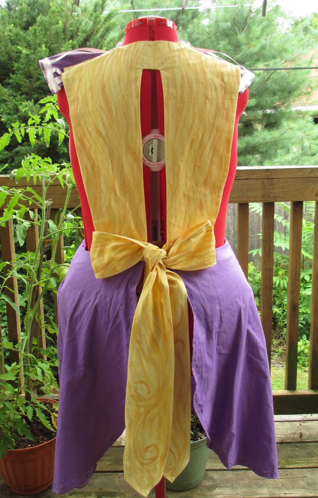 Tangled/Rapunzel (Disney Princess) Apron