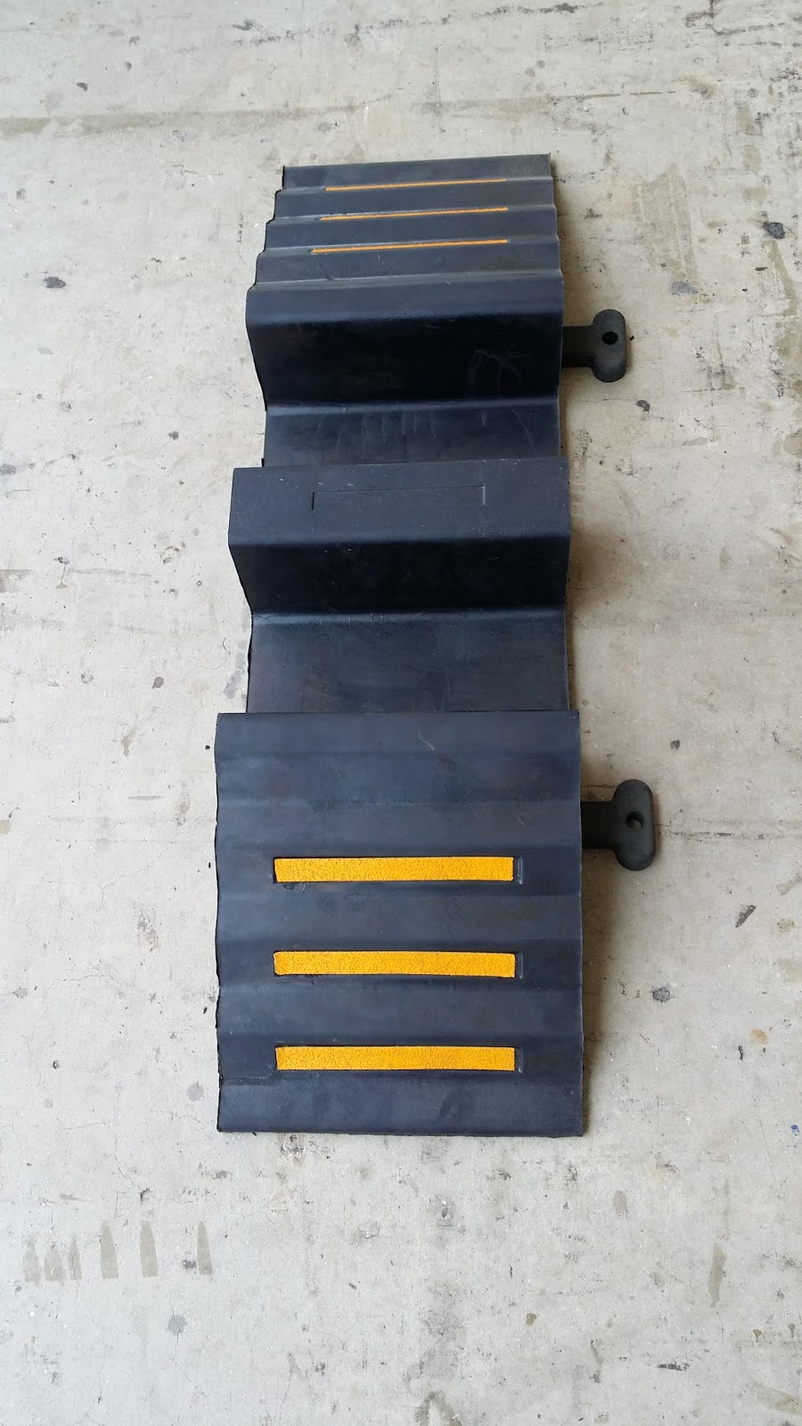 Flexijoint Industrial Marketing & Services: 2 Channel Heavy Duty Rubber ...