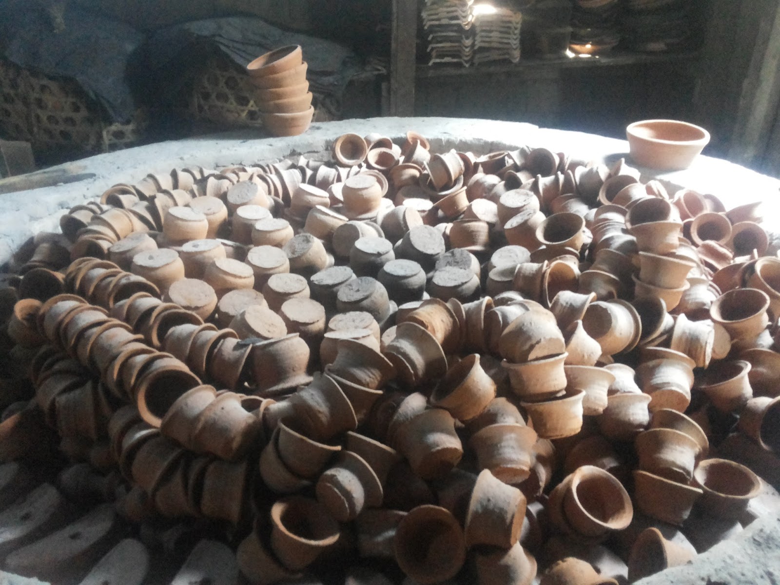 Cerita Peradaban: TEKNOLOGI DAN PROSES PEMBUATAN GERABAH OLEH ...