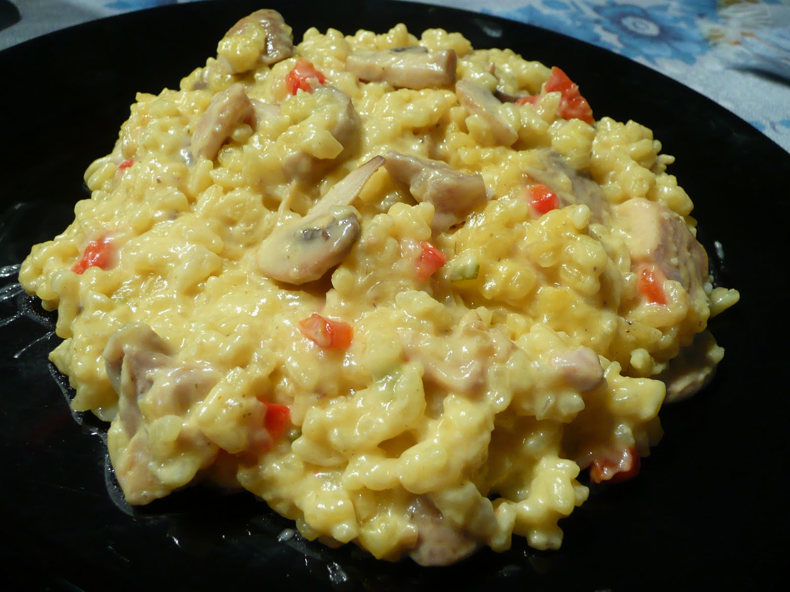 Mis Pinitos En La Cocina: Risotto de pollo con champiñones