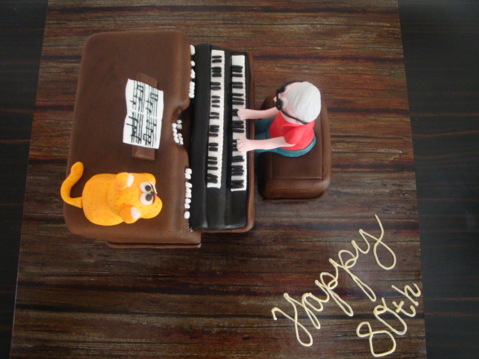 Mrs Woolley's Cakes: Grandads 80th Hammond Organ Cake