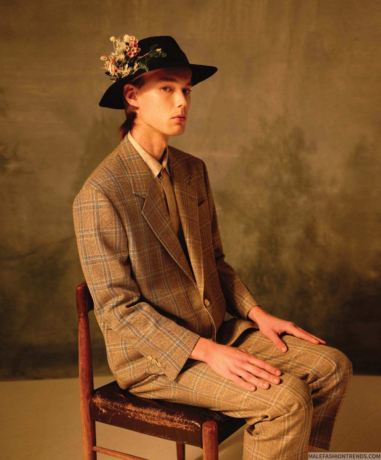 Anton Toftgard y Miroslav Prokop para Essential Homme Magazine por ...