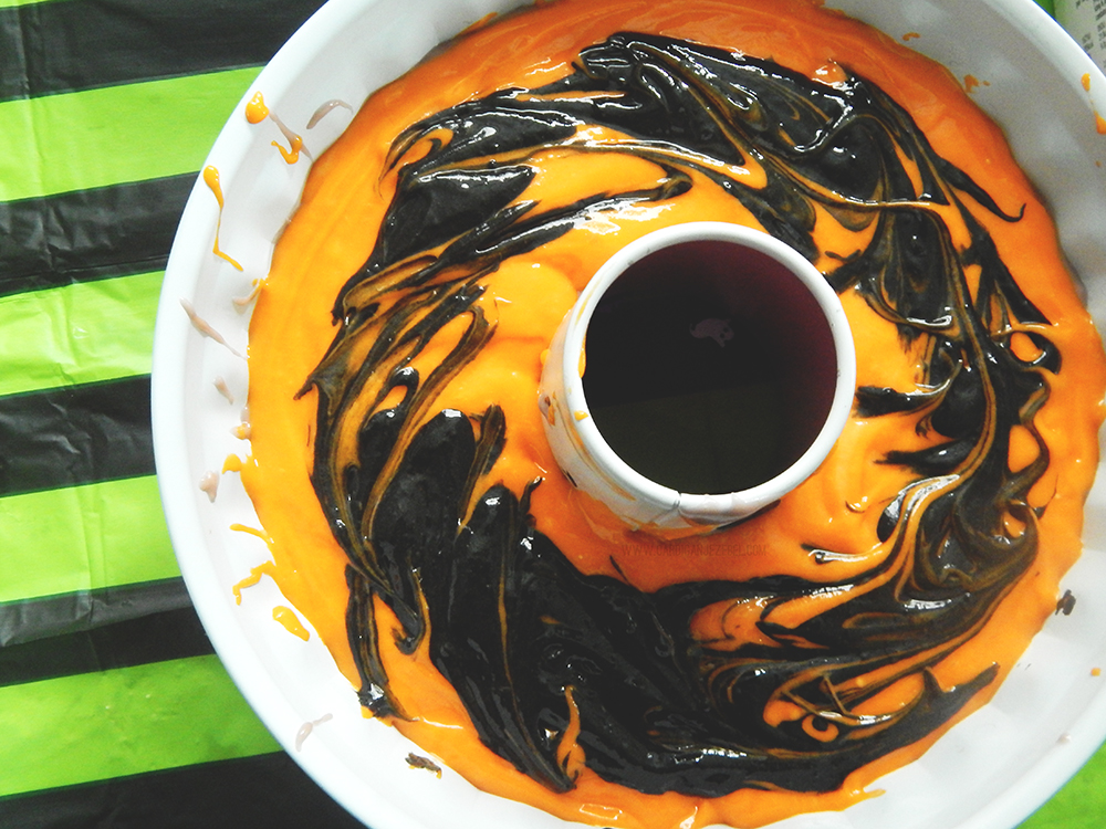 Amazing Halloween Drizzle Cake || Blogtober - Cardigan Jezebel