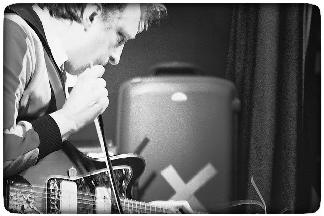 PREPARED GUITAR: Lukas Simonis 13 Questions