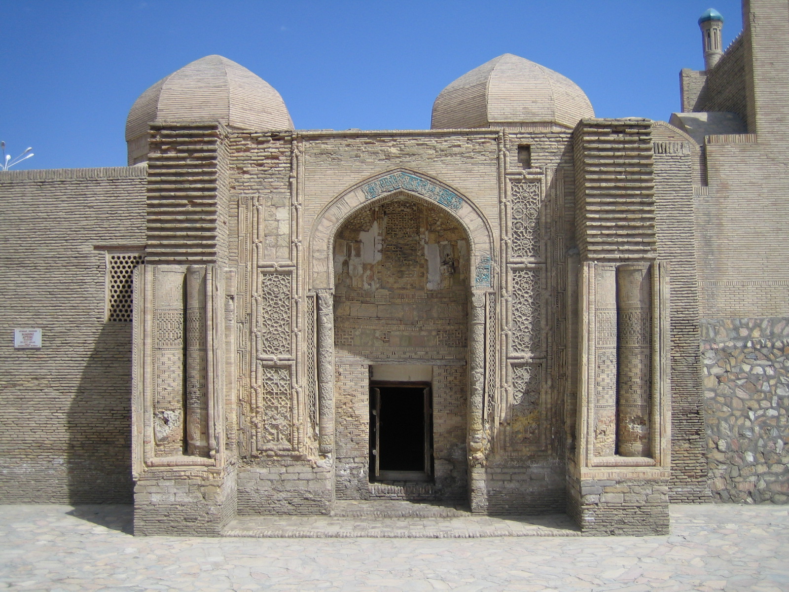 Back to the Desert: Bukhara