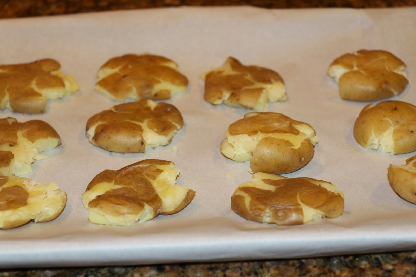 Yum! Yum! Yum!: Crispy Cracked Potatoes ( Step - by - Step)
